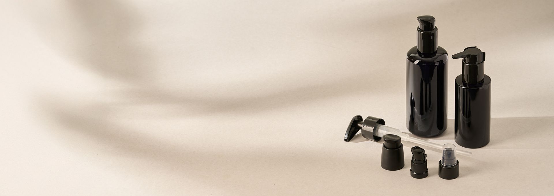 Corresponding Pump Caps for Glass Bottles & Jars. Discover all Closures